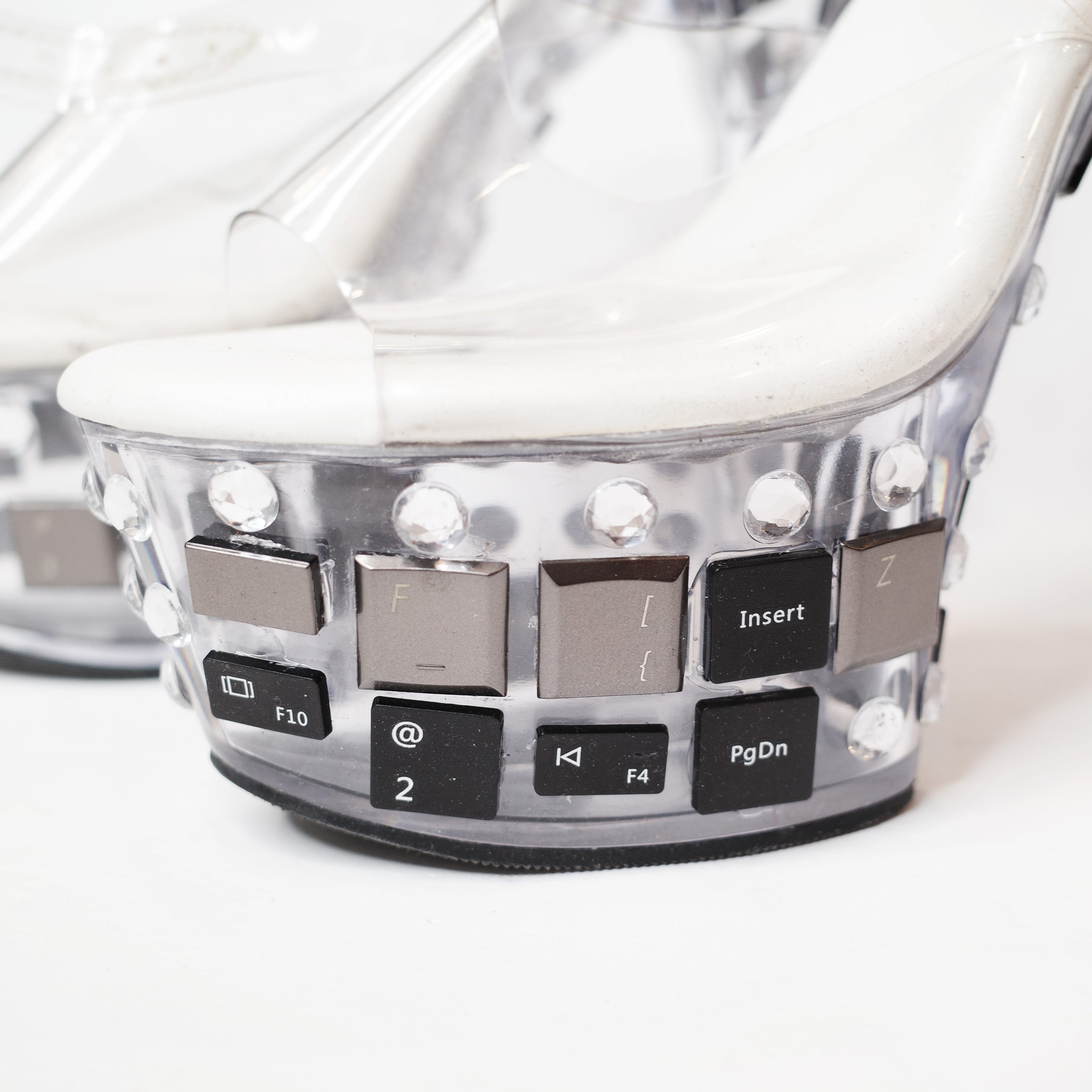 CYBORG HEELS – MINDBLOWN
